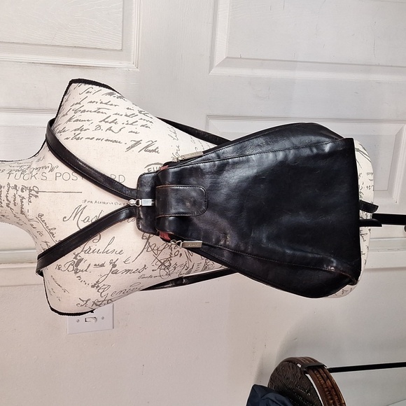 HOBO | Bags | Hobo International Betta Black Leather Sling Backpack ...